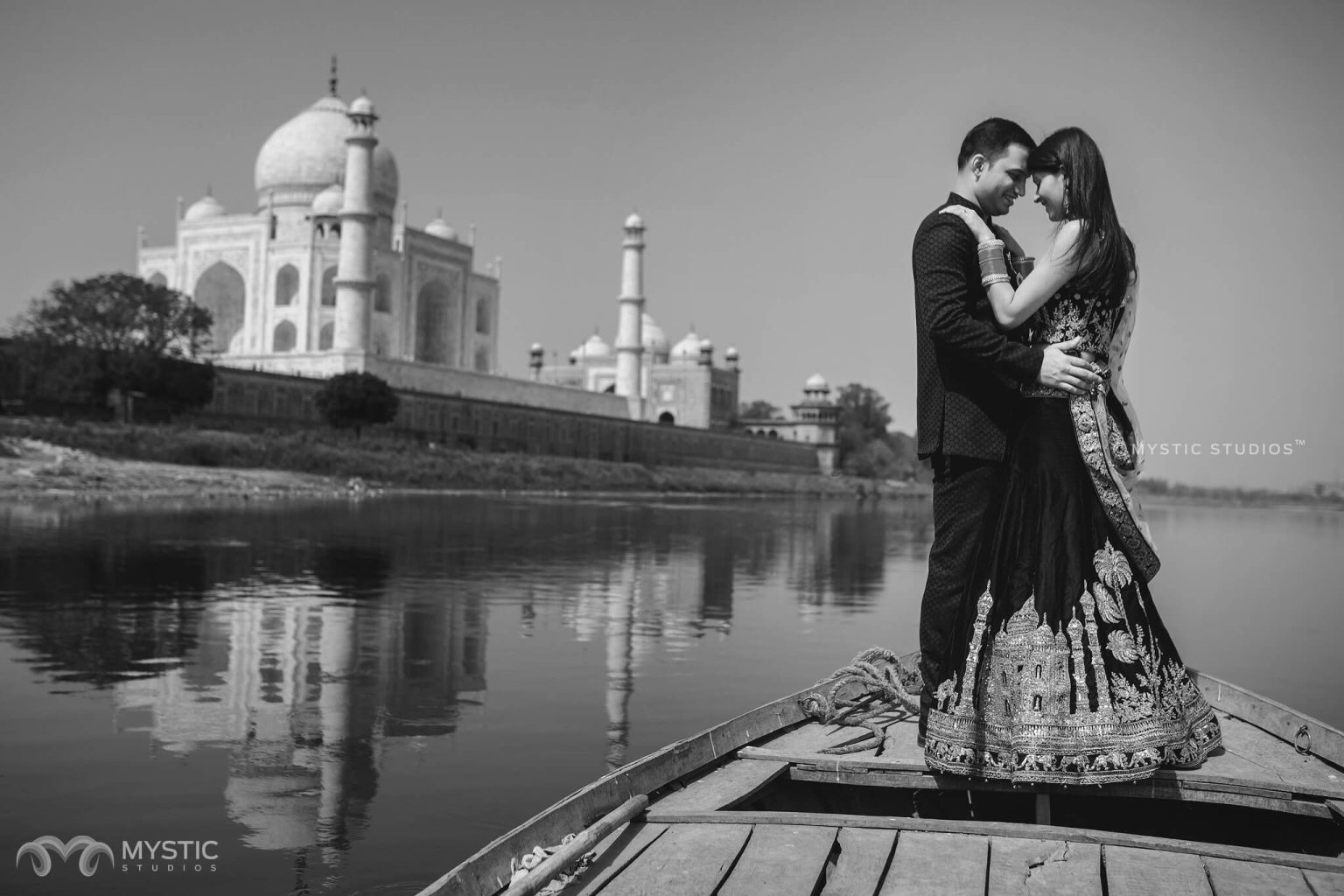 Tales Of Tajmahal - An Ode To True Love - MysticStudios